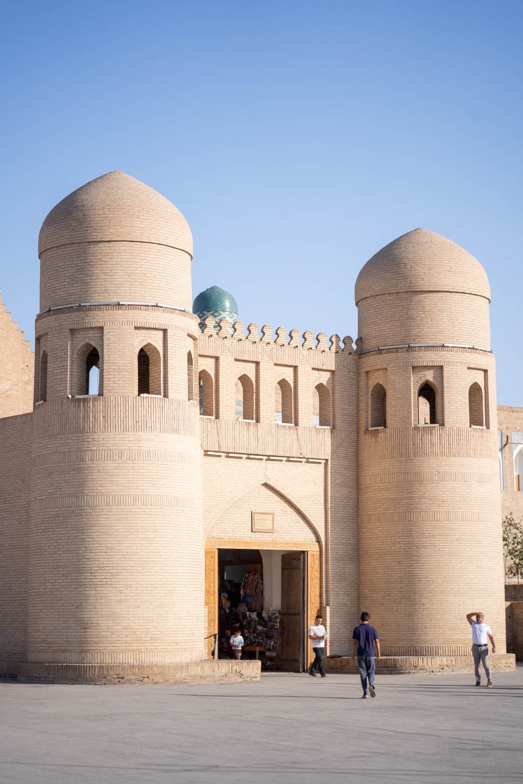 → 16 cosas que ver y hacer en Jiva (Khiva) Guía + Mapa - Es Parte del Viaje